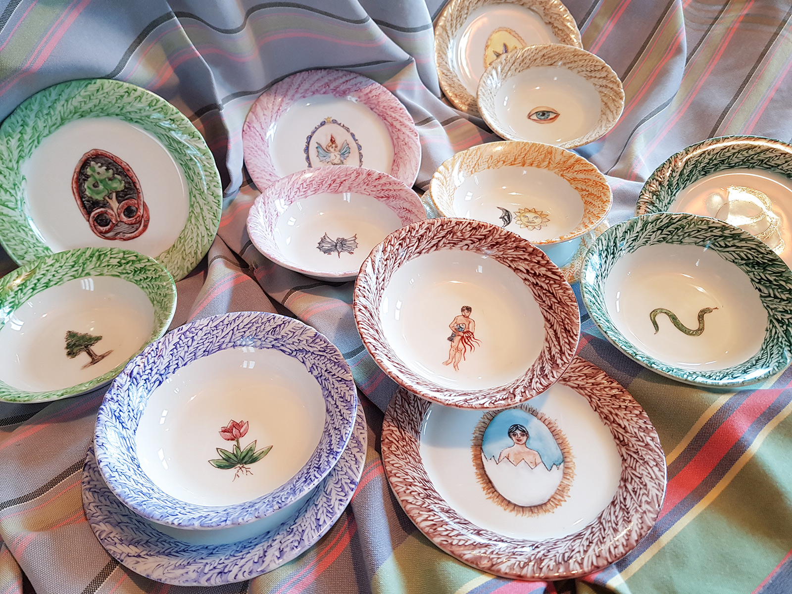 Lithian Ricci Design - Hand painted porcelain and pottery